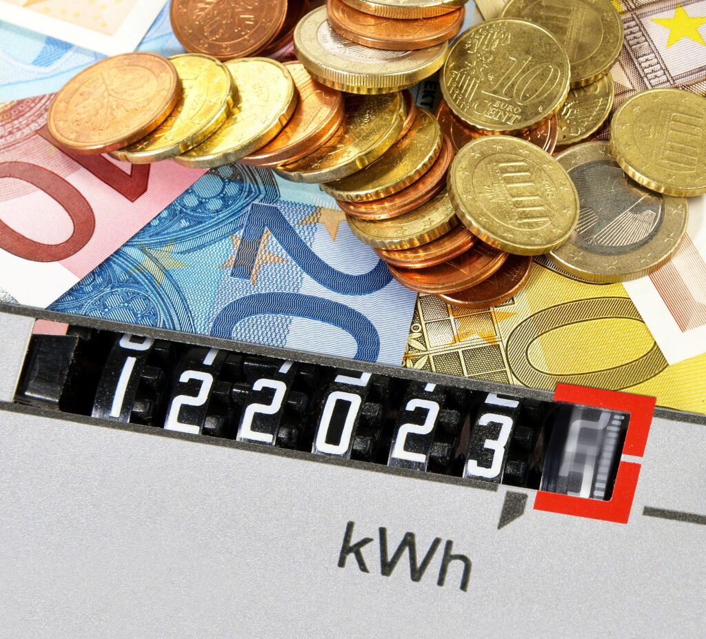 Stromkosten senken: In 4 Schritten Geld sparen - Waesche-Waschen.de